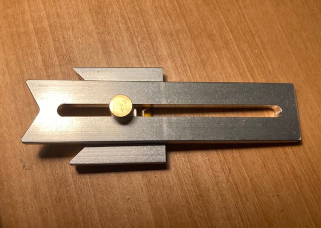 EXD Vertical Reticle Instrument - for accurate reticle-bore alignment ...